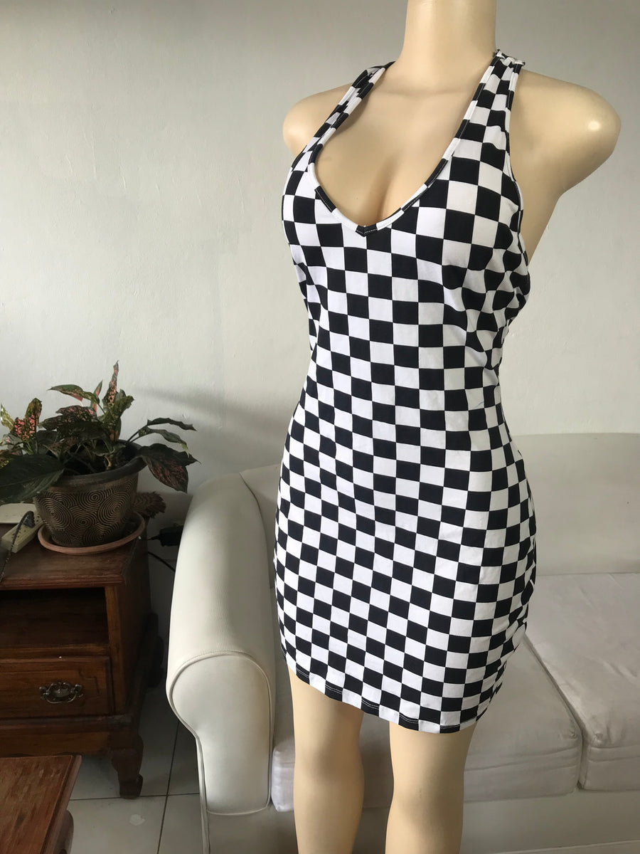 New Tag H&M Checkerboard Halter Dress - L – Thrift Nature Closet Ja